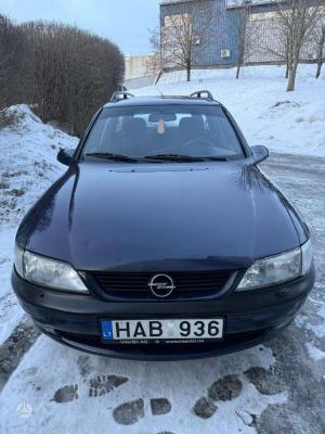 Zils Opel Vectra 1998 Viļņa, ar dzinēja tilpumu 2.00 L un nobraukumu 366 tūkst. km par 600 €, foto 7 vietnē AUTOMOTO.COM.LV