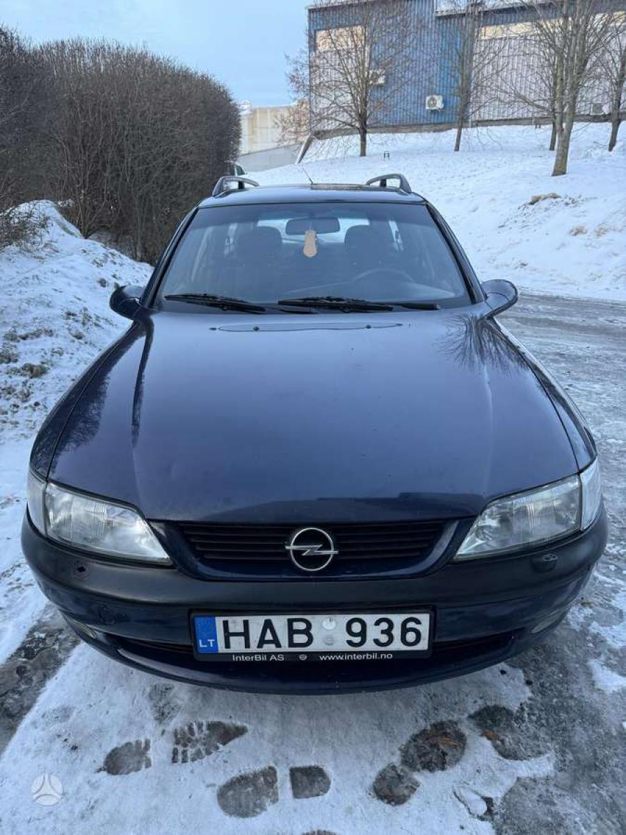 Zils Opel Vectra 1998 Viļņa, ar dzinēja tilpumu 2.00 L un nobraukumu 366 tūkst. km par 600 €, foto 7 vietnē AUTOMOTO.COM.LV