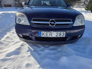 Blue Opel Vectra 2004 in Kelme, with an engine capacity of 1.91 L and mileage of 415 thousand km for 800 €, photo 6 on AUTOMOTO.COM.LV