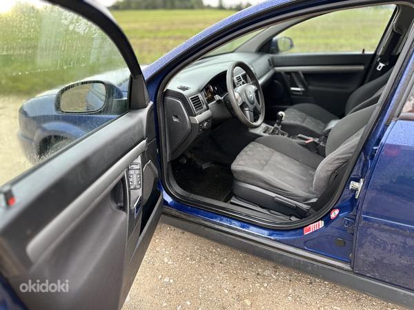 Blue Opel Vectra 2004 in Rapla, with an engine capacity of 2.20 L and mileage of 485 thousand km for 800 €, photo 9 on AUTOMOTO.COM.LV