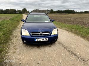 Zils Opel Vectra 2004 Rapla, ar dzinēja tilpumu 2.20 L un nobraukumu 485 tūkst. km par 800 €, foto 3 vietnē AUTOMOTO.COM.LV