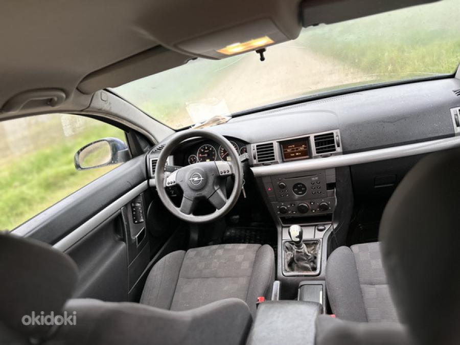 Zils Opel Vectra 2004 Rapla, ar dzinēja tilpumu 2.20 L un nobraukumu 485 tūkst. km par 800 €, foto 9 vietnē AUTOMOTO.COM.LV
