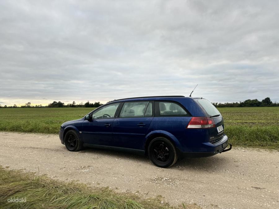 Zils Opel Vectra 2004 Rapla, ar dzinēja tilpumu 2.20 L un nobraukumu 485 tūkst. km par 800 €, foto 14 vietnē AUTOMOTO.COM.LV