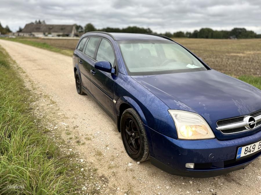 Zils Opel Vectra 2004 Rapla, ar dzinēja tilpumu 2.20 L un nobraukumu 485 tūkst. km par 800 €, foto 15 vietnē AUTOMOTO.COM.LV