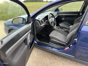 Zils Opel Vectra 2004 Rapla, ar dzinēja tilpumu 2.20 L un nobraukumu 485 tūkst. km par 800 €, foto 19 vietnē AUTOMOTO.COM.LV