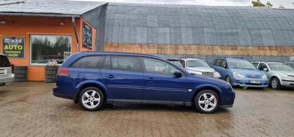 Zils Opel Vectra 2004 Valmiera, ar dzinēja tilpumu 2.20 L un nobraukumu 430 tūkst. km par 1450 €, foto 2 vietnē AUTOMOTO.COM.LV