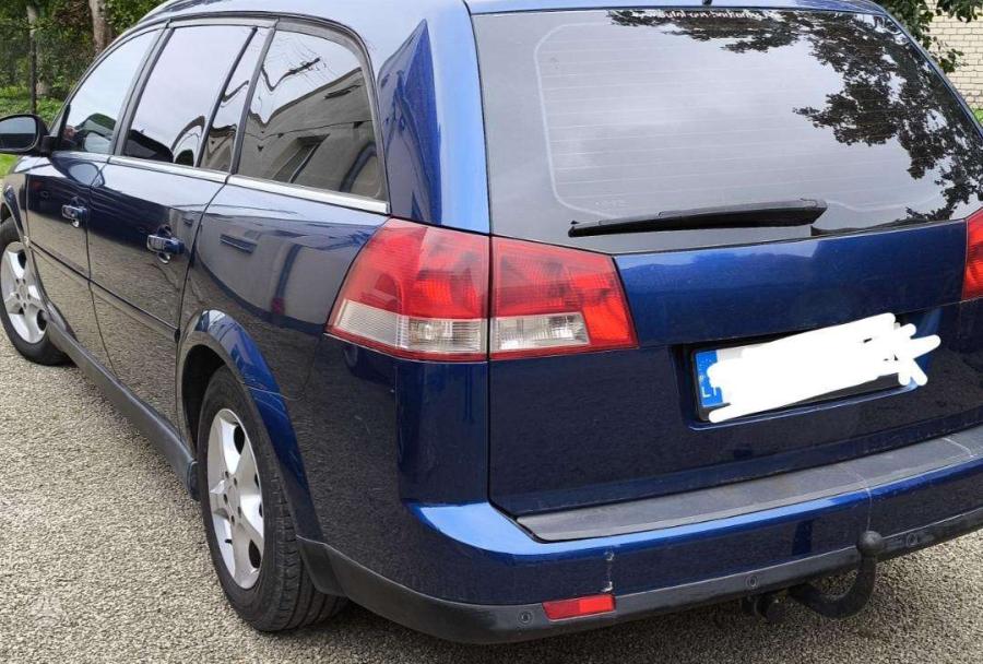 Zils Opel Vectra 2004 Šauļi, ar dzinēja tilpumu 2.17 L un nobraukumu 30 tūkst. km par 1050 €, foto 3 vietnē AUTOMOTO.COM.LV