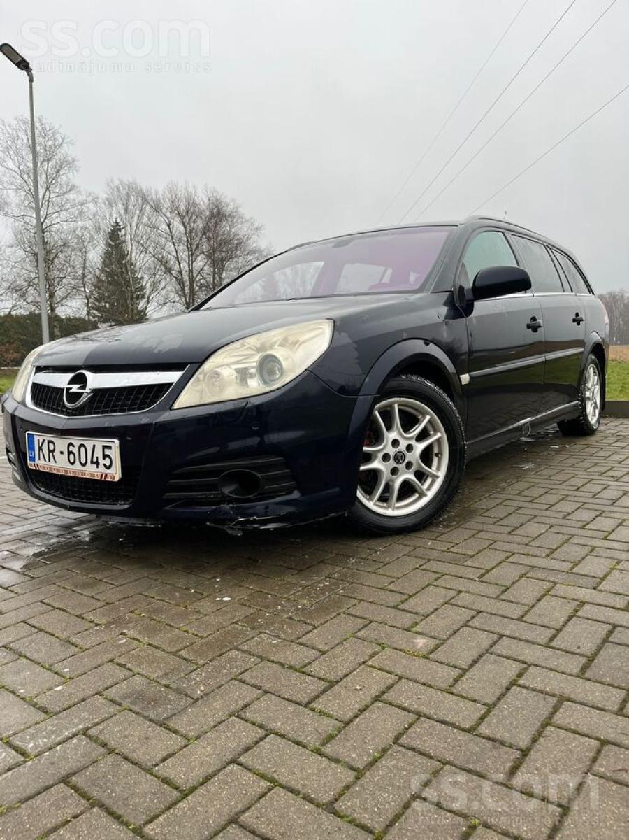 Blue Opel Vectra 2005 in Riga, with an engine capacity of 1.90 L and mileage of 346 thousand km for 1700 €, photo 6 on AUTOMOTO.COM.LV