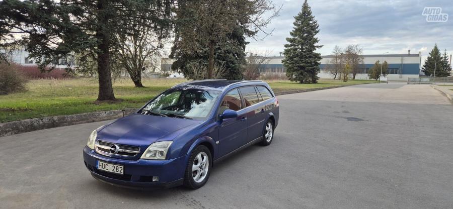 Blue Opel Vectra 2005 in Alytus, with an engine capacity of 1.90 L and mileage of 414 thousand km for 990 €, photo 8 on AUTOMOTO.COM.LV