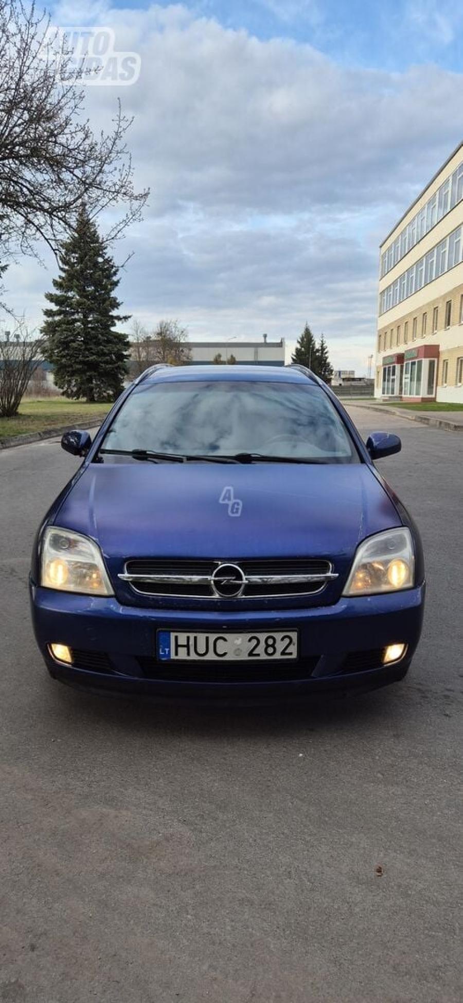 Blue Opel Vectra 2005 in Alytus, with an engine capacity of 1.90 L and mileage of 414 thousand km for 990 €, photo 9 on AUTOMOTO.COM.LV