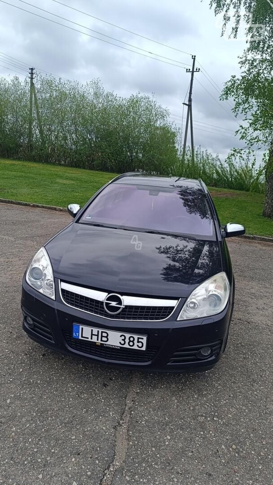 Blue Opel Vectra 2005 in Alytus, with an engine capacity of 1.90 L and mileage of 326 thousand km for 2300 €, photo 1 on AUTOMOTO.COM.LV