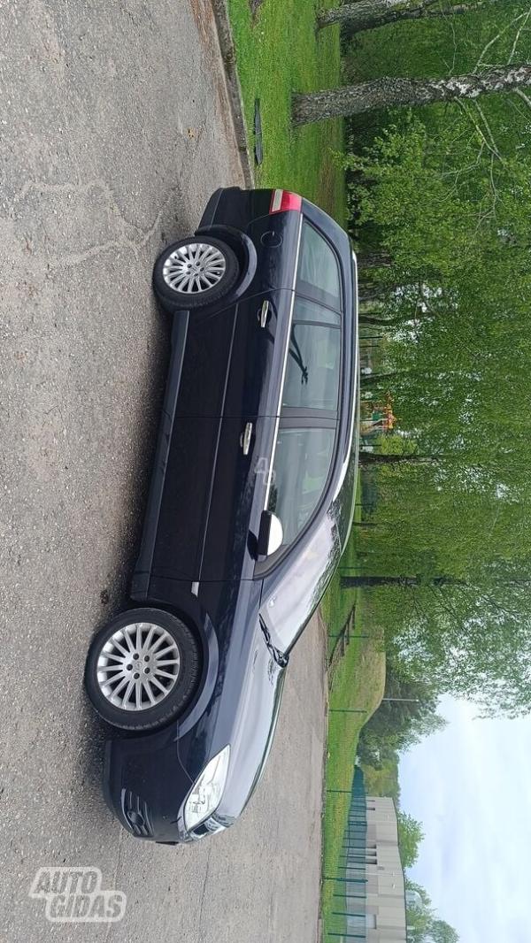 Zils Opel Vectra 2005 Alīta, ar dzinēja tilpumu 1.90 L un nobraukumu 326 tūkst. km par 2300 €, foto 4 vietnē AUTOMOTO.COM.LV