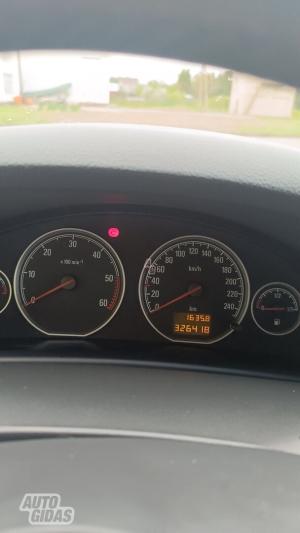 Blue Opel Vectra 2005 in Alytus, with an engine capacity of 1.90 L and mileage of 326 thousand km for 2300 €, photo 11 on AUTOMOTO.COM.LV