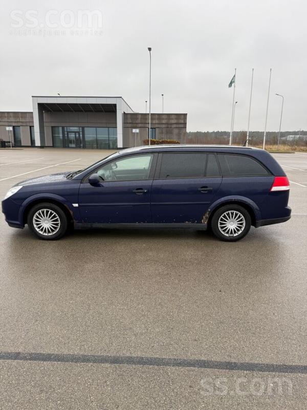 Zils Opel Vectra 2005 Tukums, ar dzinēja tilpumu 1.90 L un nobraukumu 571 tūkst. km par 1200 €, foto 5 vietnē AUTOMOTO.COM.LV