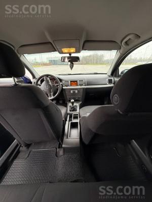 Zils Opel Vectra 2005 Tukums, ar dzinēja tilpumu 1.90 L un nobraukumu 571 tūkst. km par 1200 €, foto 12 vietnē AUTOMOTO.COM.LV