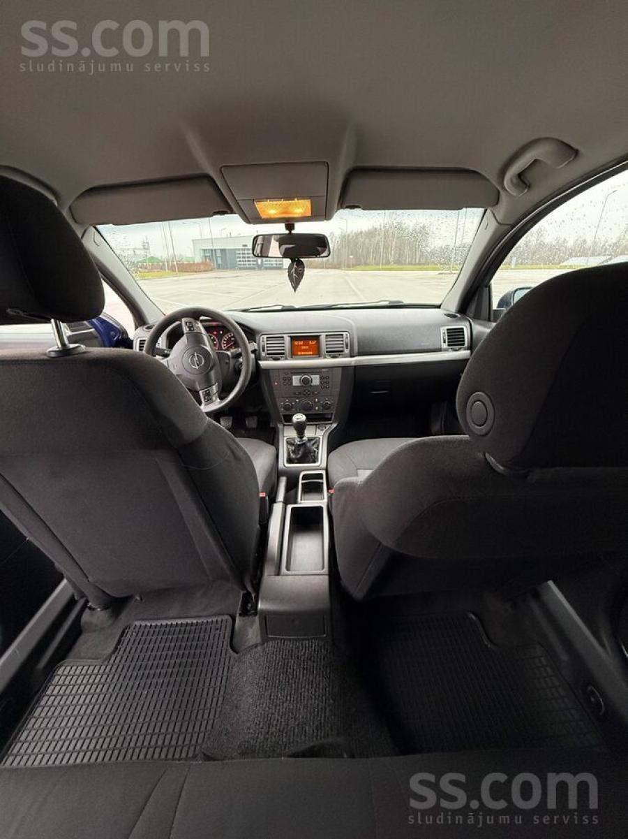 Zils Opel Vectra 2005 Tukums, ar dzinēja tilpumu 1.90 L un nobraukumu 571 tūkst. km par 1200 €, foto 12 vietnē AUTOMOTO.COM.LV