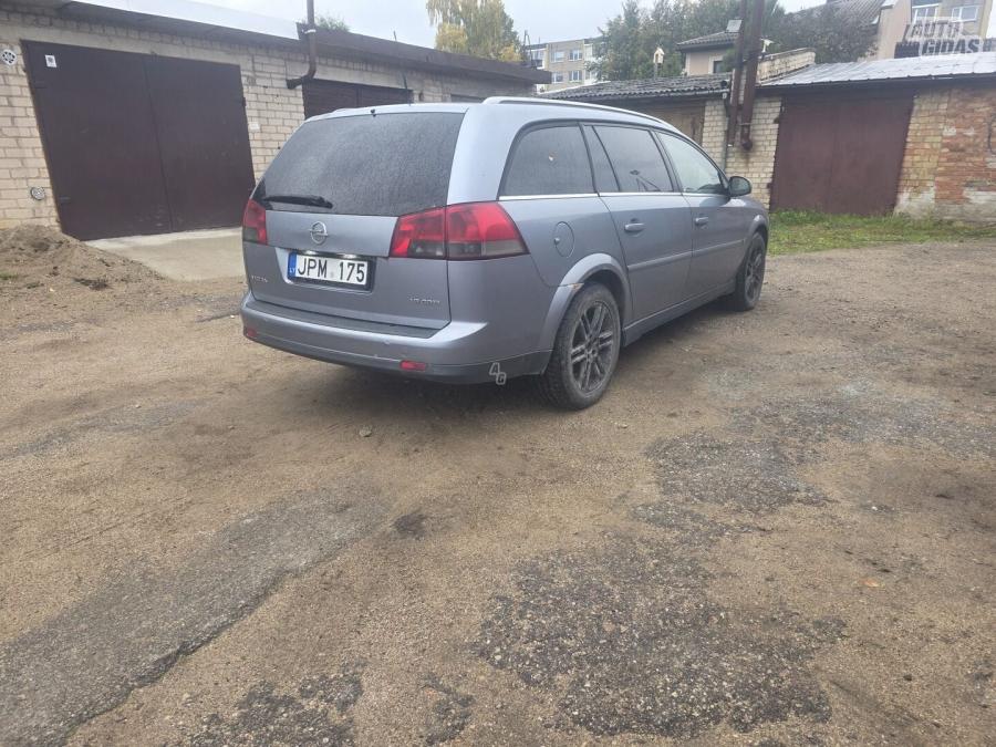 Zils Opel Vectra 2005 Šauļi, ar dzinēja tilpumu 1.90 L un nobraukumu 394 tūkst. km par 400 €, foto 3 vietnē AUTOMOTO.COM.LV