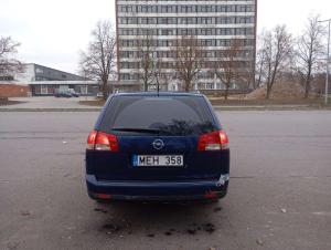 Blue Opel Vectra 2006 in Alytus, with an engine capacity of 1.91 L and mileage of 413 thousand km for 1450 €, photo 3 on AUTOMOTO.COM.LV