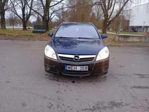 Blue Opel Vectra 2006 in Alytus, with an engine capacity of 1.91 L and mileage of 413 thousand km for 1450 €, photo 5 on AUTOMOTO.COM.LV