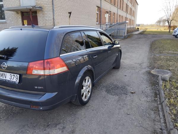 Zils Opel Vectra 2006 Jurbarkas, ar dzinēja tilpumu 1.90 L un nobraukumu 410 tūkst. km par 700 €, foto 4 vietnē AUTOMOTO.COM.LV
