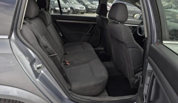 Zils Opel Vectra 2006 Rīga, ar dzinēja tilpumu 1.90 L un nobraukumu 324 tūkst. km par 1800 €, foto 5 vietnē AUTOMOTO.COM.LV
