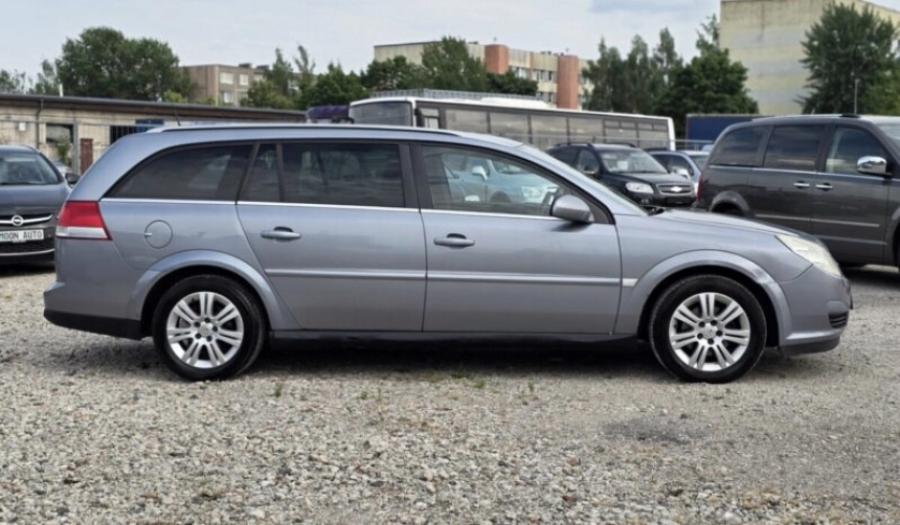 Zils Opel Vectra 2006 Rīga, ar dzinēja tilpumu 1.90 L un nobraukumu 324 tūkst. km par 1800 €, foto 17 vietnē AUTOMOTO.COM.LV