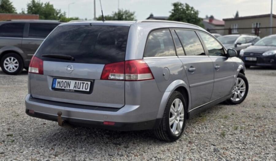 Zils Opel Vectra 2006 Rīga, ar dzinēja tilpumu 1.90 L un nobraukumu 324 tūkst. km par 1800 €, foto 20 vietnē AUTOMOTO.COM.LV