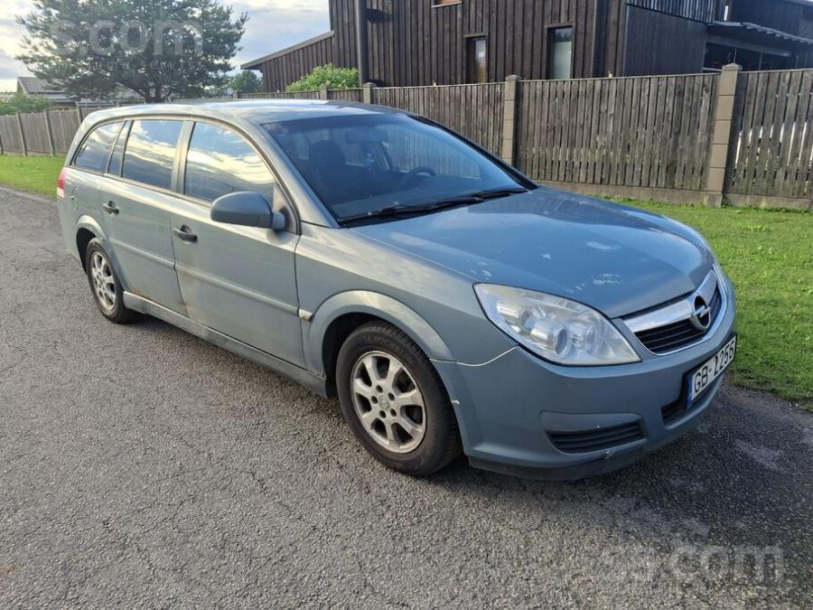 Blue Opel Vectra 2006 in Riga, with an engine capacity of 1.80 L and mileage of 324 thousand km for 850 €, photo 3 on AUTOMOTO.COM.LV