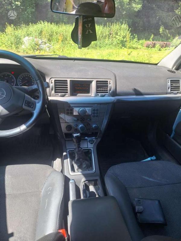 Blue Opel Vectra 2006 in Silale, with an engine capacity of 1.90 L and mileage of 0 thousand km for 900 €, photo 2 on AUTOMOTO.COM.LV