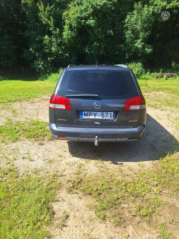 Blue Opel Vectra 2006 in Silale, with an engine capacity of 1.90 L and mileage of 0 thousand km for 900 €, photo 4 on AUTOMOTO.COM.LV