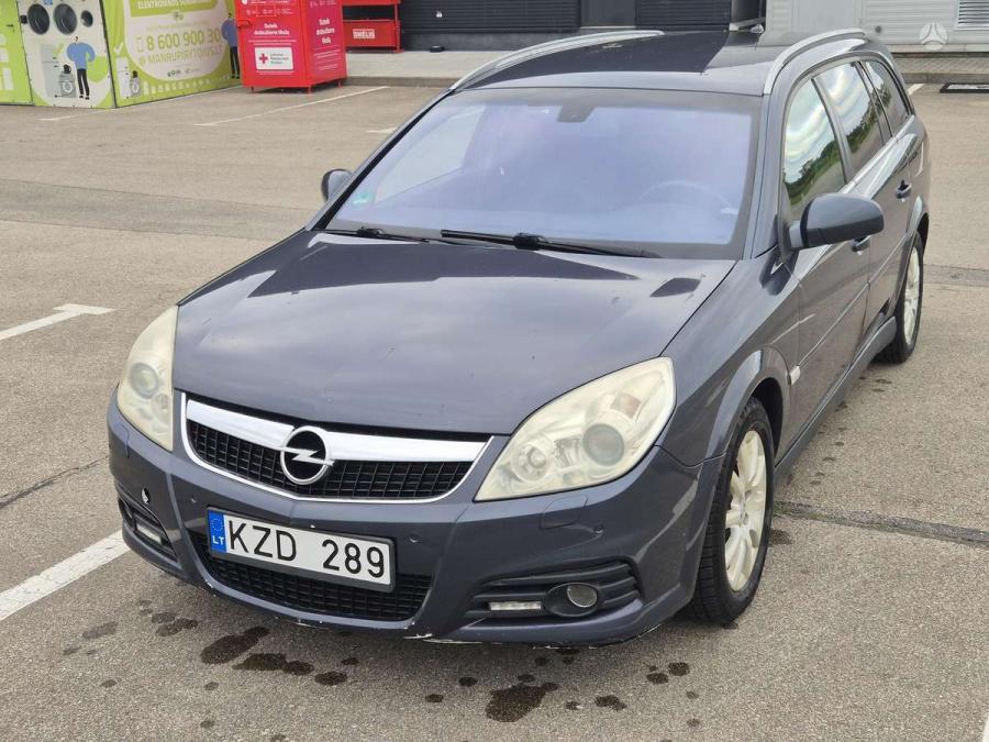 Blue Opel Vectra 2006 in Panevezys, with an engine capacity of 1.91 L and mileage of 354 thousand km for 650 €, photo 1 on AUTOMOTO.COM.LV