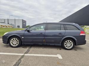 Blue Opel Vectra 2006 in Panevezys, with an engine capacity of 1.91 L and mileage of 354 thousand km for 650 €, photo 7 on AUTOMOTO.COM.LV