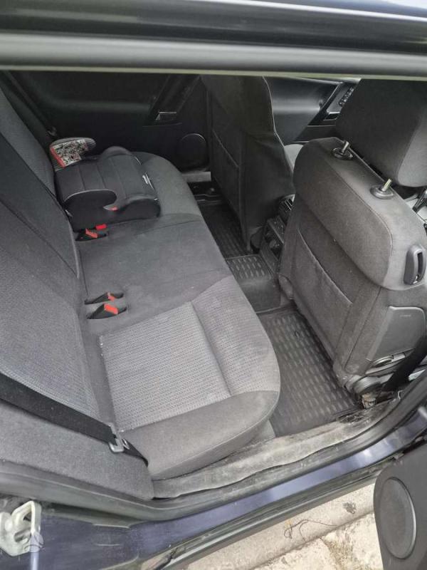 Zils Opel Vectra 2006 Panevēža, ar dzinēja tilpumu 1.91 L un nobraukumu 354 tūkst. km par 650 €, foto 10 vietnē AUTOMOTO.COM.LV