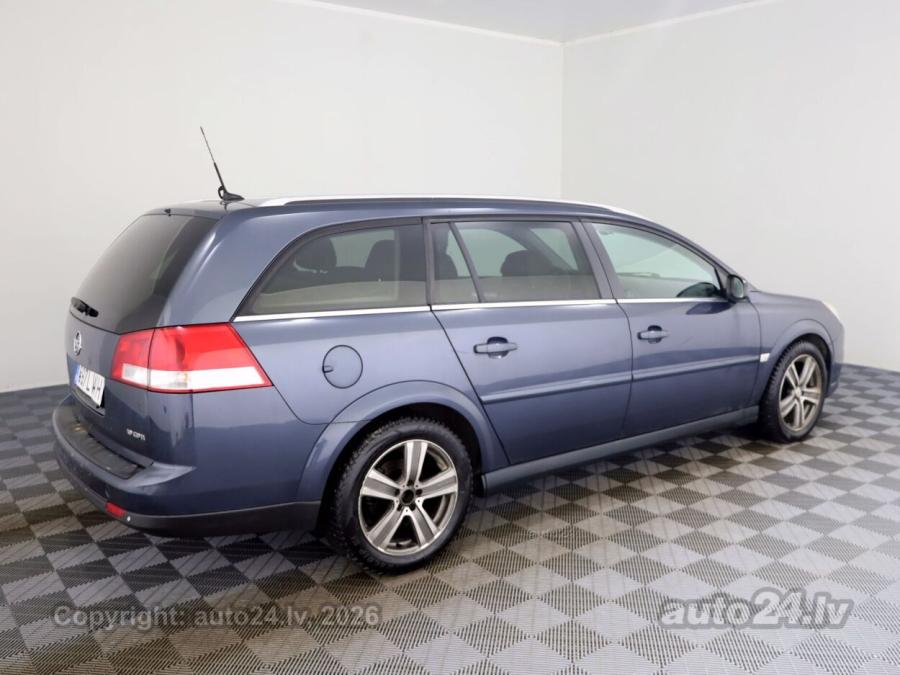 Zils Opel Vectra 2007 Tallina, ar dzinēja tilpumu 1.90 L un nobraukumu 374 tūkst. km par 599 €, foto 3 vietnē AUTOMOTO.COM.LV