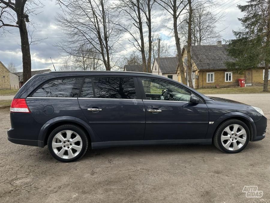 Zils Opel Vectra 2007 Kelmė, ar dzinēja tilpumu 1.90 L un nobraukumu 335 tūkst. km par 1550 €, foto 7 vietnē AUTOMOTO.COM.LV