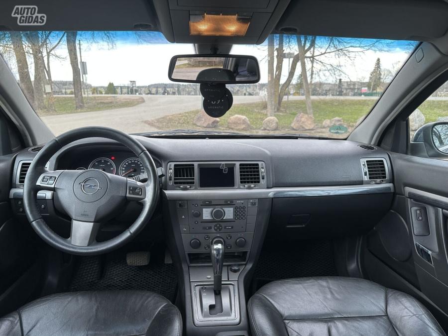 Zils Opel Vectra 2007 Kelmė, ar dzinēja tilpumu 1.90 L un nobraukumu 335 tūkst. km par 1550 €, foto 16 vietnē AUTOMOTO.COM.LV