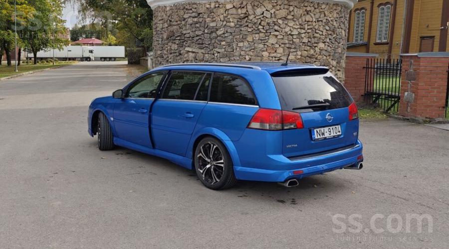 Blue Opel Vectra 2007 in Balvi, with an engine capacity of 2.80 L and mileage of 290 thousand km for 2200 €, photo 4 on AUTOMOTO.COM.LV