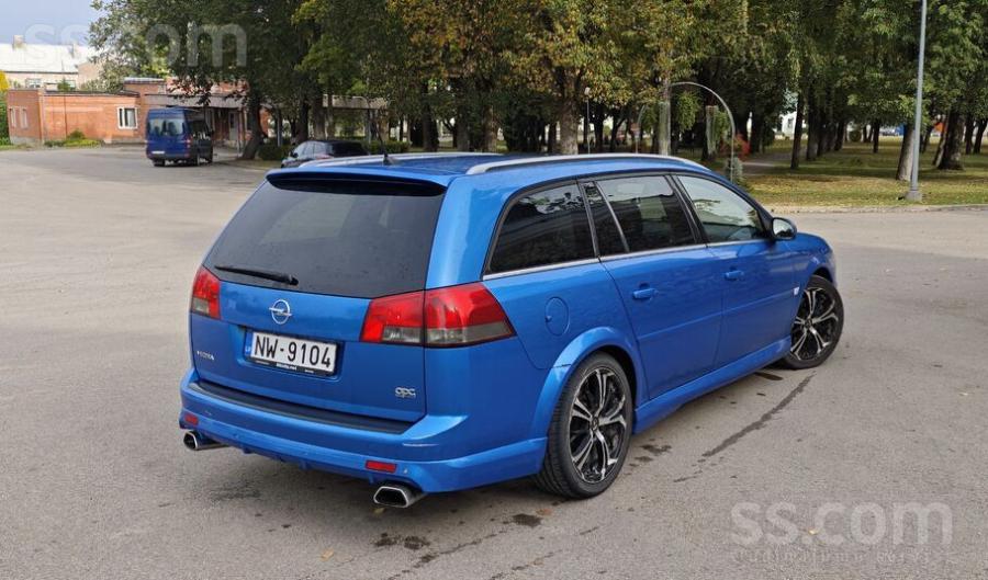 Blue Opel Vectra 2007 in Balvi, with an engine capacity of 2.80 L and mileage of 290 thousand km for 2200 €, photo 5 on AUTOMOTO.COM.LV