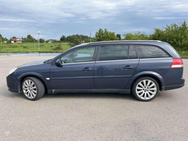 Zils Opel Vectra 2007 Viļņa, ar dzinēja tilpumu 1.91 L un nobraukumu 344 tūkst. km par 1250 €, foto 6 vietnē AUTOMOTO.COM.LV