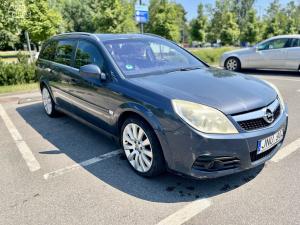 Blue Opel Vectra 2007 in Vilnius, with an engine capacity of 1.90 L and mileage of 344 thousand km for 1150 €, photo  on AUTOMOTO.COM.LV