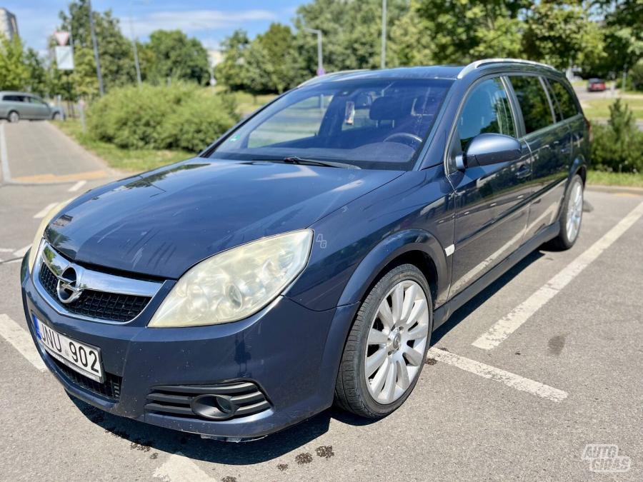 Blue Opel Vectra 2007 in Vilnius, with an engine capacity of 1.90 L and mileage of 344 thousand km for 1150 €, photo 3 on AUTOMOTO.COM.LV
