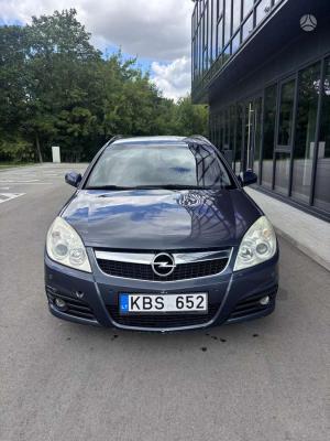 Blue Opel Vectra 2007 in Panevezys, with an engine capacity of 1.91 L and mileage of 339 thousand km for 1450 €, photo 5 on AUTOMOTO.COM.LV