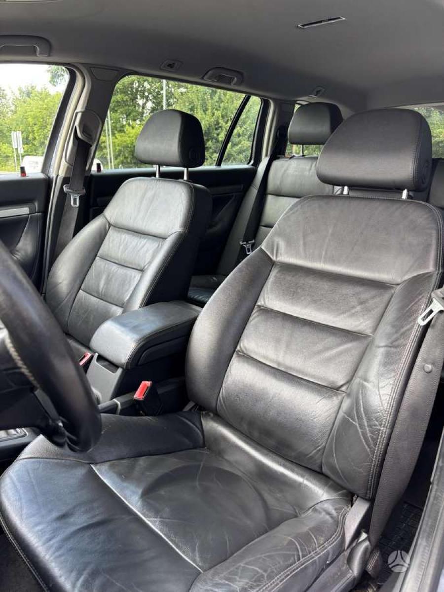 Blue Opel Vectra 2007 in Panevezys, with an engine capacity of 1.91 L and mileage of 339 thousand km for 1450 €, photo 15 on AUTOMOTO.COM.LV