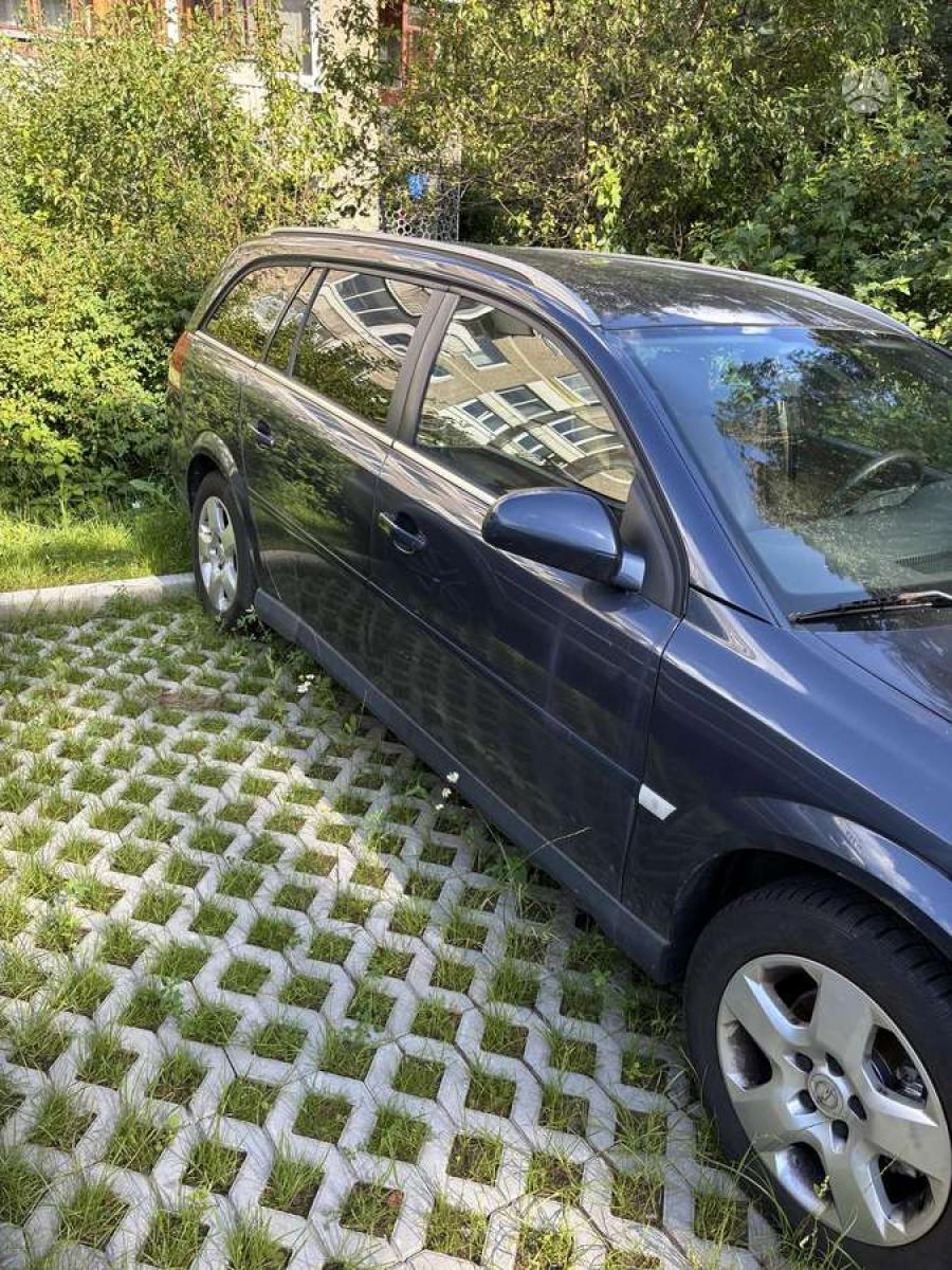 Синий Опель Вектра 2007 в Вильнюс, объемом двигателя 1.91 л и пробегом 277 тыс. км за 999 €, фото 7 на AUTOMOTO.COM.LV
