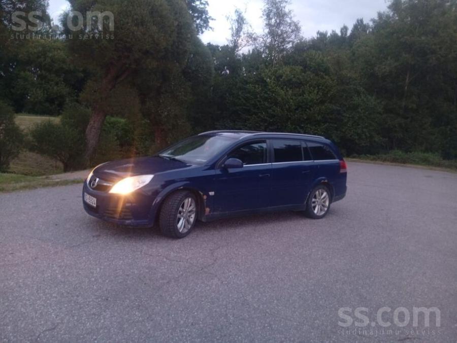 Blue Opel Vectra 2007 in Cesis, with an engine capacity of 1.90 L and mileage of 443 thousand km for 525 €, photo 8 on AUTOMOTO.COM.LV