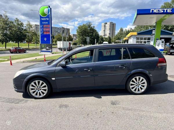 Zils Opel Vectra 2007 Viļņa, ar dzinēja tilpumu 1.91 L un nobraukumu 344 tūkst. km par 1250 €, foto 4 vietnē AUTOMOTO.COM.LV