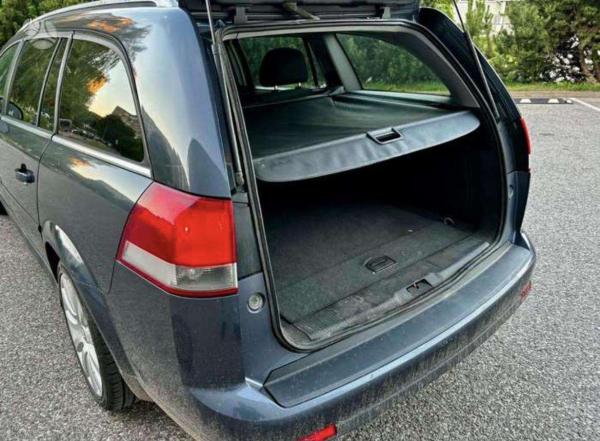 Zils Opel Vectra 2007 Viļņa, ar dzinēja tilpumu 1.91 L un nobraukumu 344 tūkst. km par 1250 €, foto 8 vietnē AUTOMOTO.COM.LV
