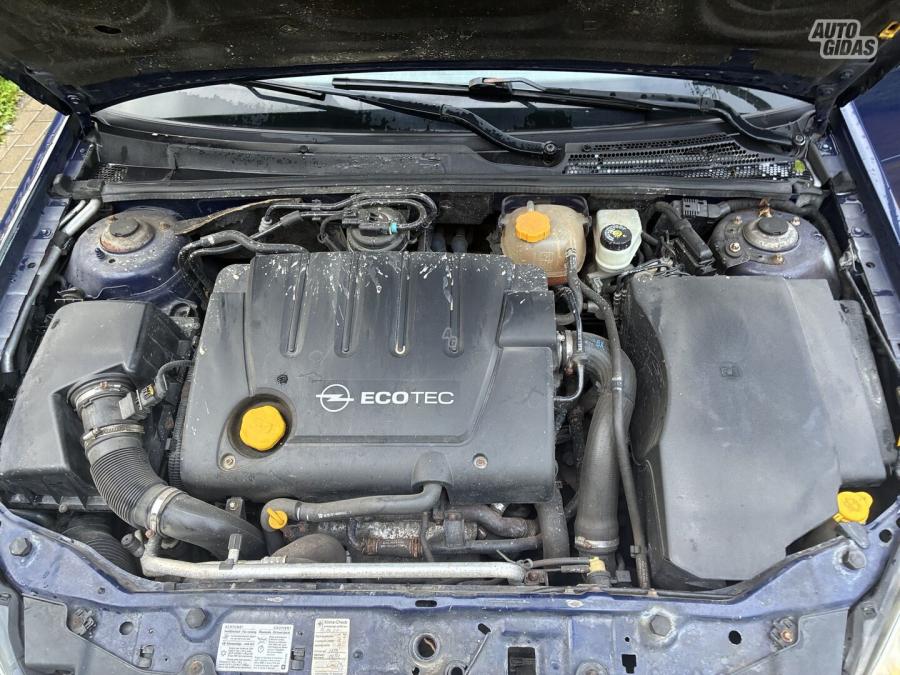 Blue Opel Vectra 2007 in Vilkaviskis, with an engine capacity of 1.90 L and mileage of 249 thousand km for 1150 €, photo 17 on AUTOMOTO.COM.LV