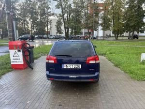 Blue Opel Vectra 2007 in Vilkaviskis, with an engine capacity of 1.91 L and mileage of 249 thousand km for 800 €, photo 6 on AUTOMOTO.COM.LV
