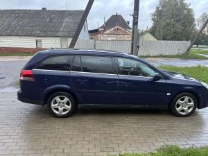 Blue Opel Vectra 2007 in Vilkaviskis, with an engine capacity of 1.91 L and mileage of 249 thousand km for 800 €, photo 8 on AUTOMOTO.COM.LV
